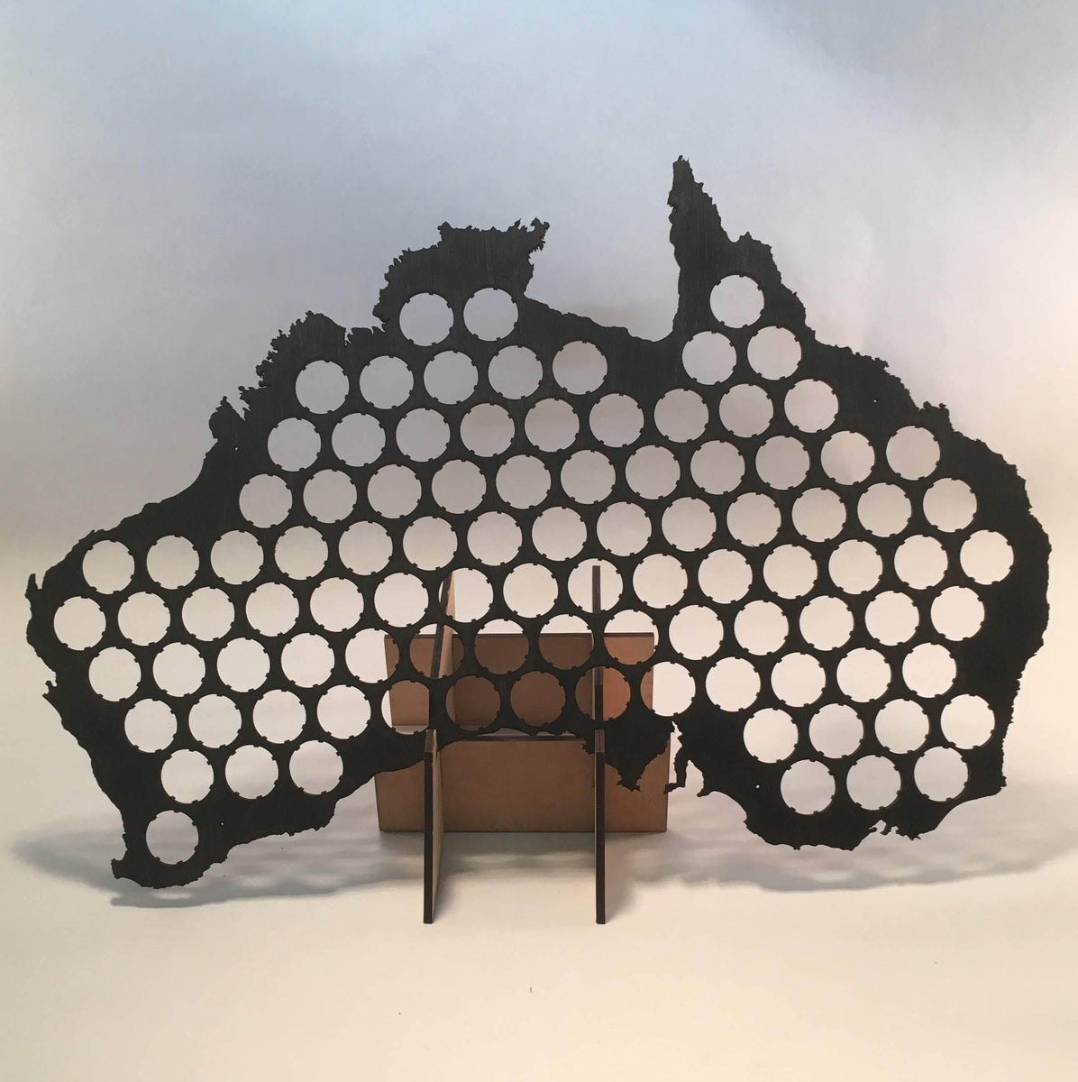 Australia Beer Cap Map – Catahoula Sign Co